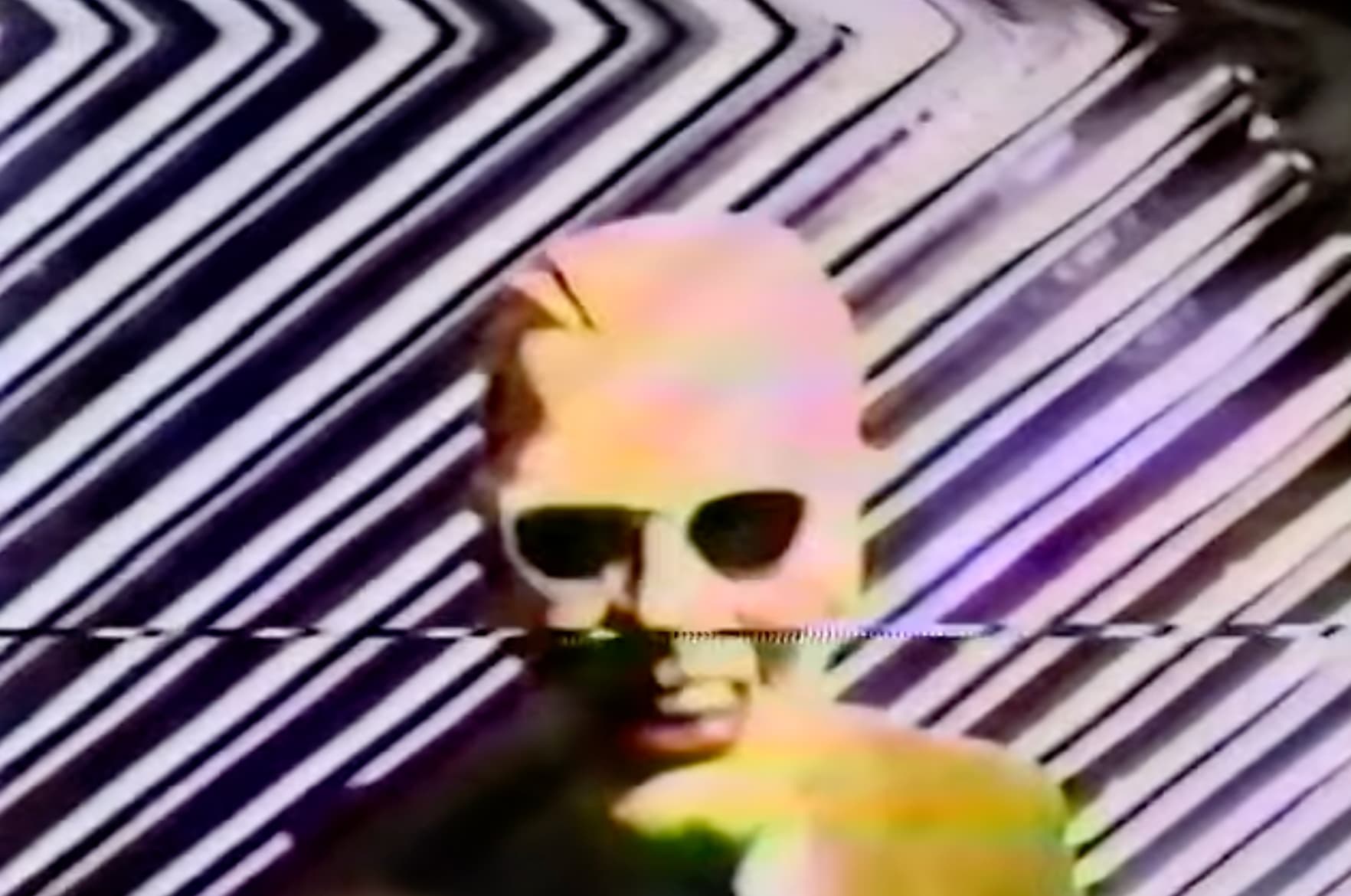10 Pics About A 1980s Unsolved Mystery: The Max Headroom TV Signal ...