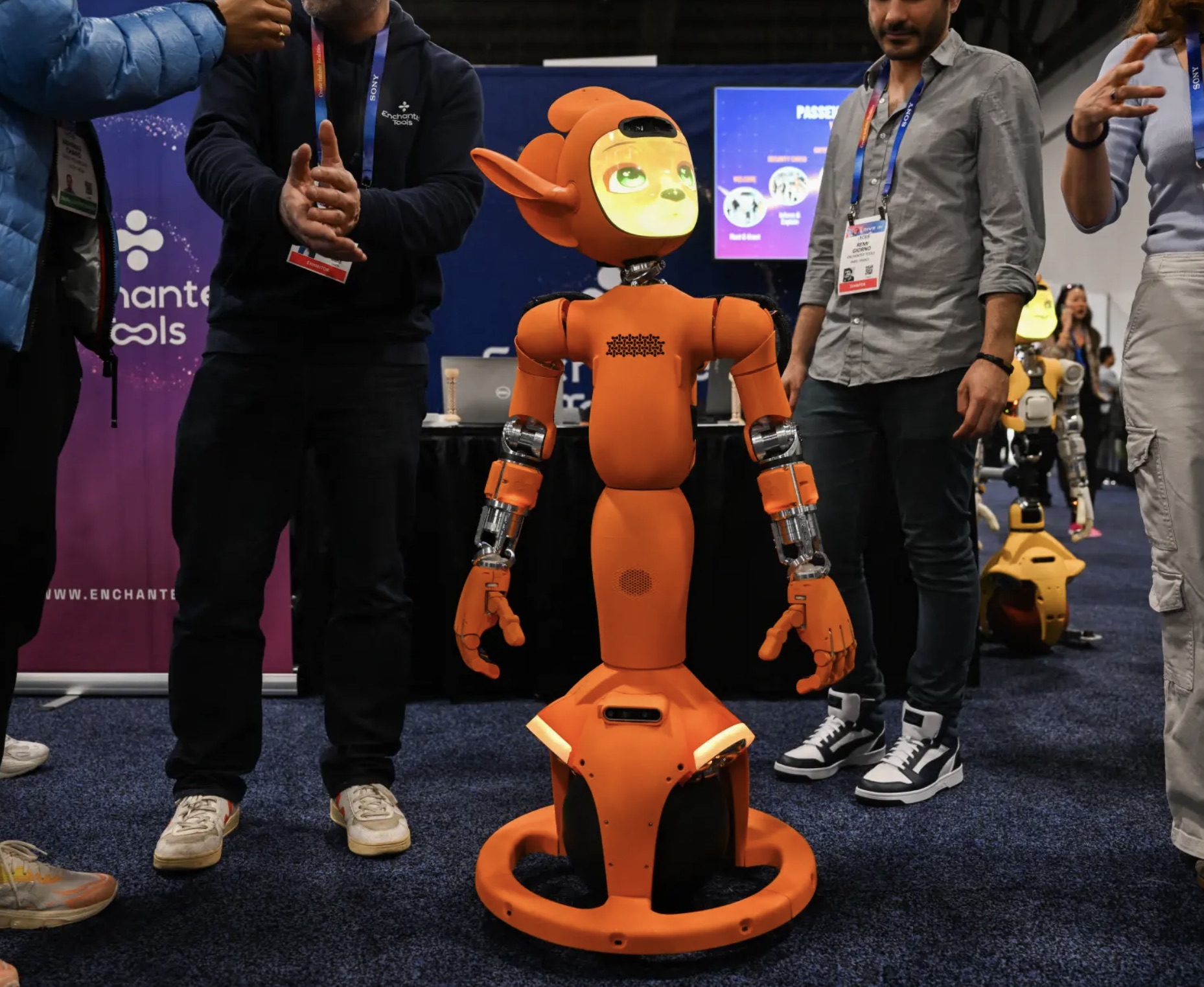 The Highlights & Lowlights of the World's Newest Tech | eBaum's World
