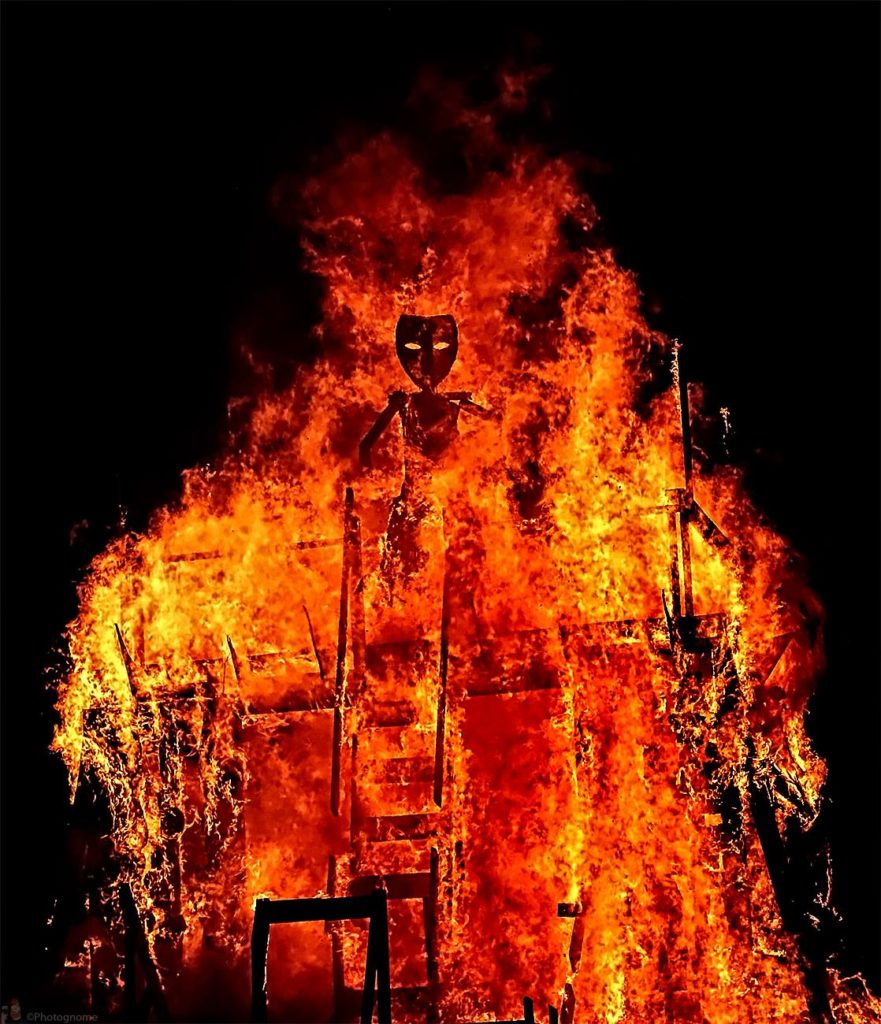 35 Blazing Fire Festivals from Around the World | eBaum's World