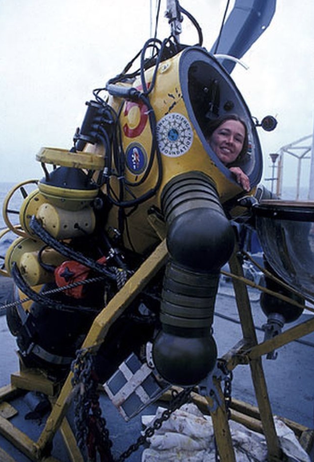 Cool Scuba Tech That Looks Fit for the Space Force | eBaum's World
