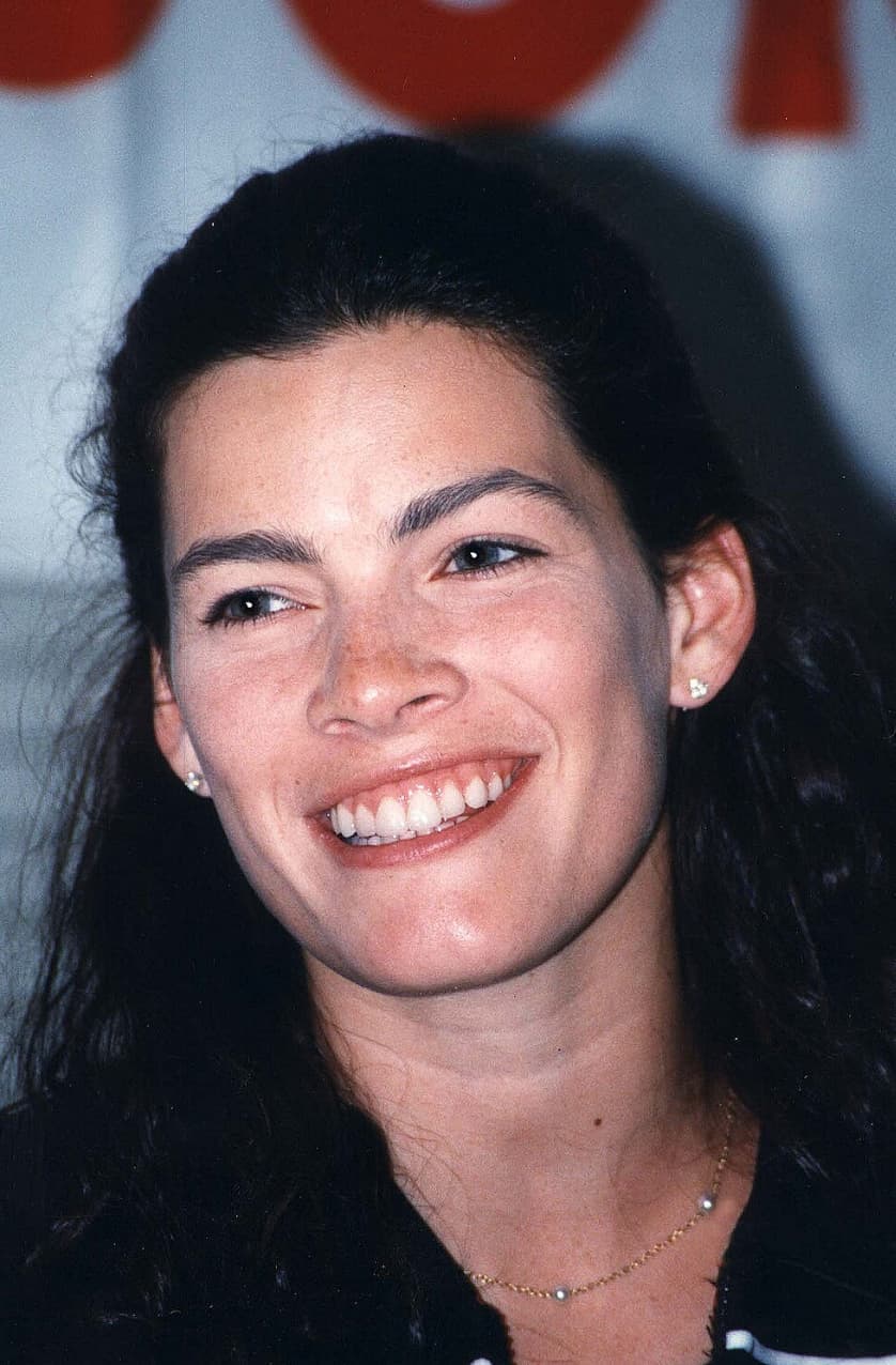 Tonya Harding and Nancy Kerrigan, Told in 10 Photos | eBaum's World
