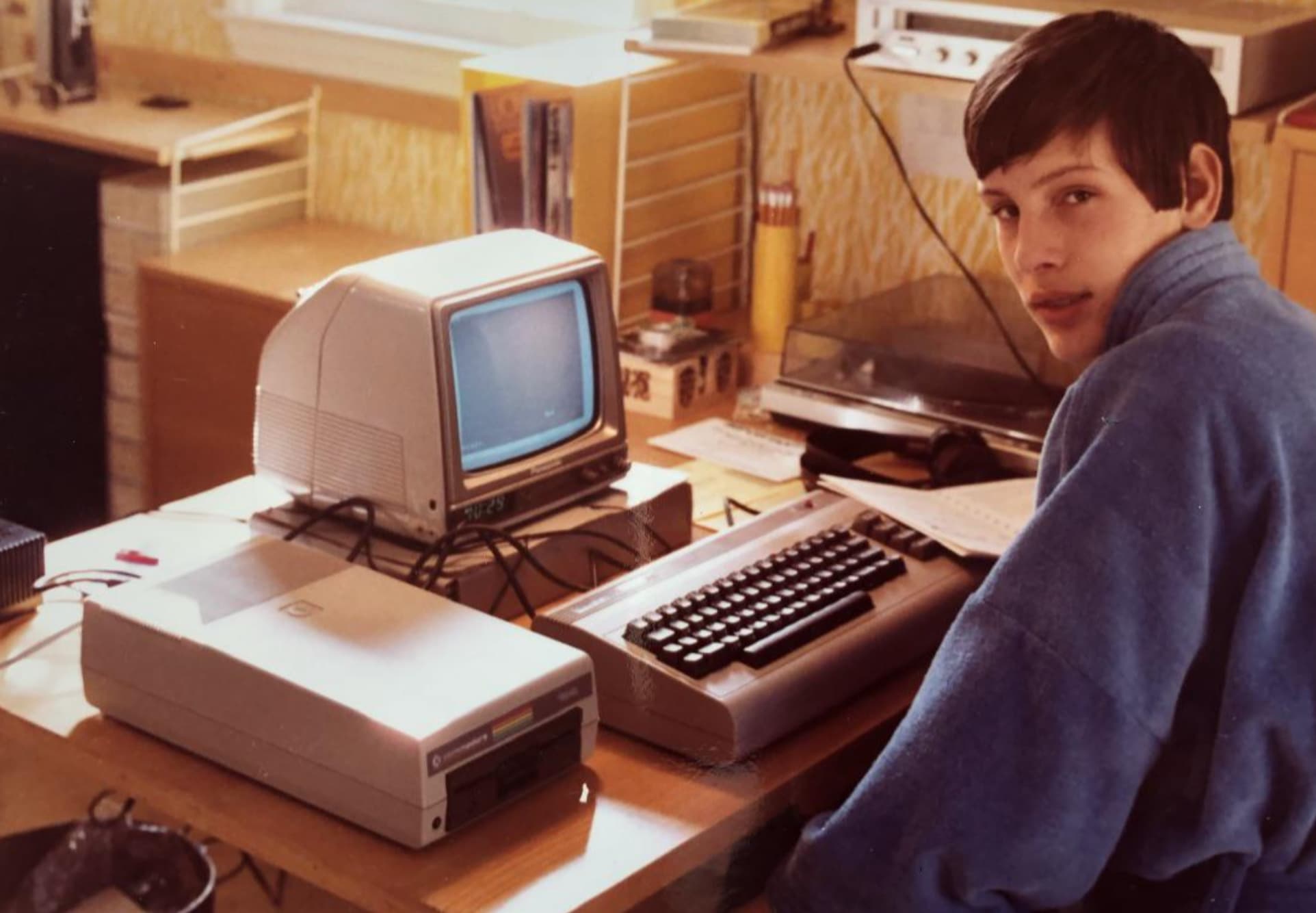 Photos of Life in 1984 That Big Brother Didn't See | eBaum's World