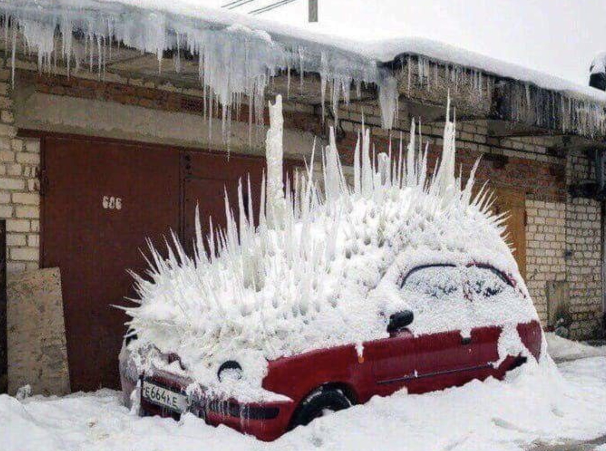 Weird & Chaotic Photos of Maximum Damage Taking Place | eBaum's World