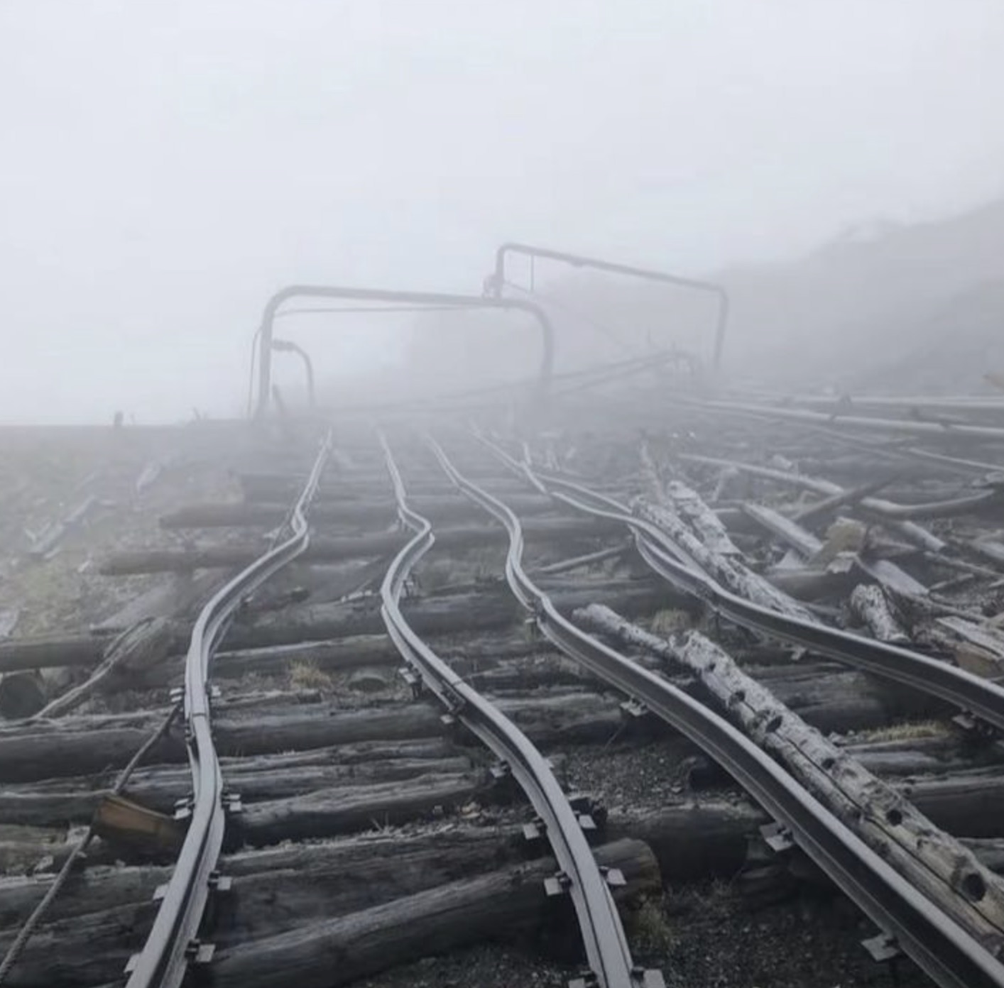 Weird & Chaotic Photos of Maximum Damage Taking Place | eBaum's World