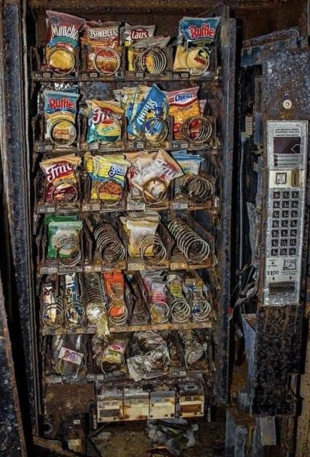 Weird & Chaotic Photos of Maximum Damage Taking Place | eBaum's World