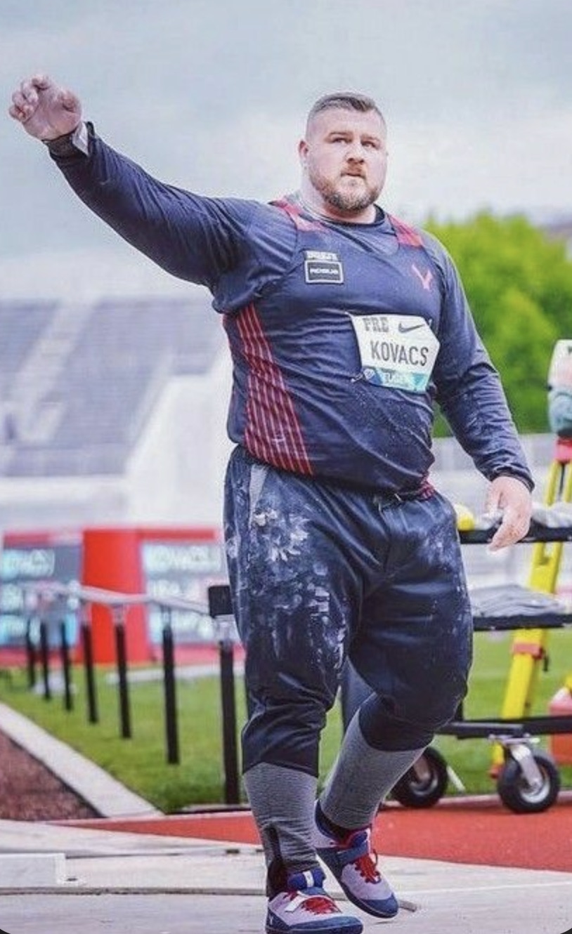 XL Athletes Really Throwing Their Weight Around | eBaum's World