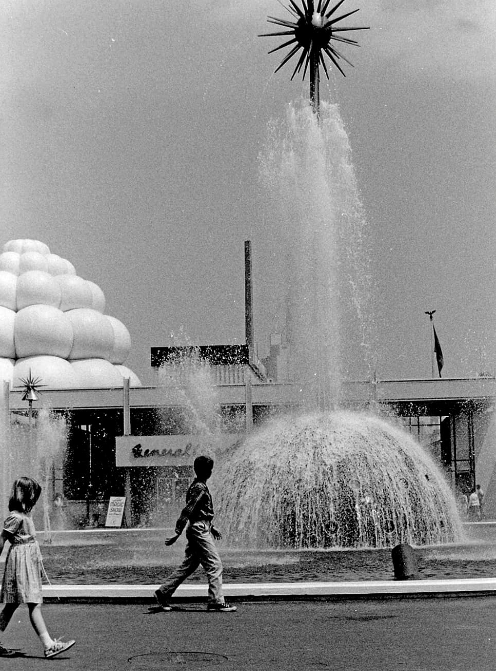 The 1964 World's Fair in Stunning Historical Photos | eBaum's World