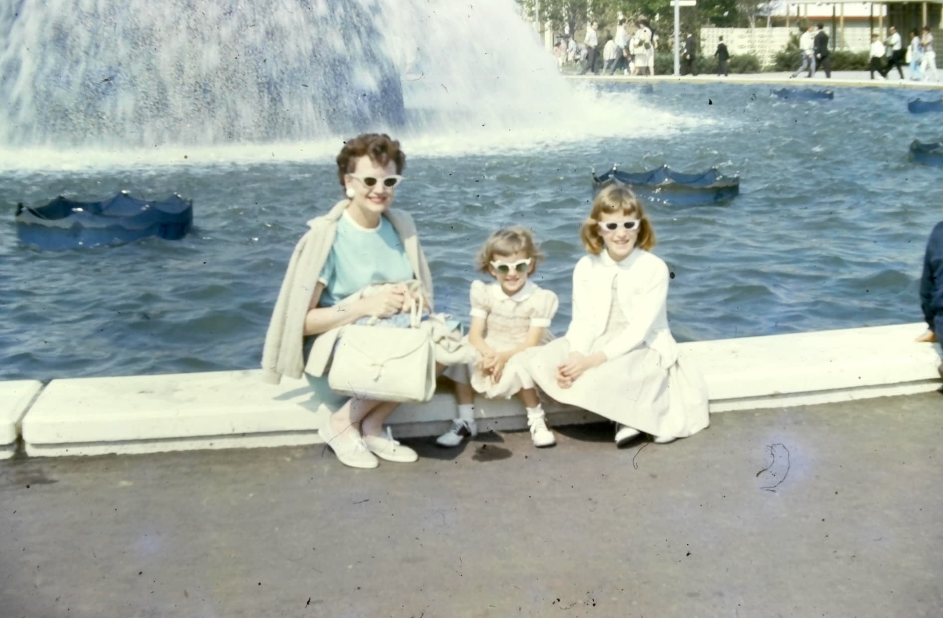 The 1964 World's Fair in Stunning Historical Photos | eBaum's World