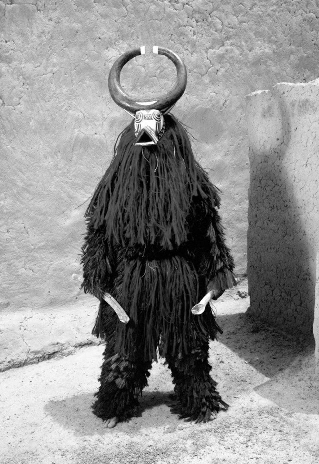 15 Examples of Traditional Fashion from Around the World | eBaum's World