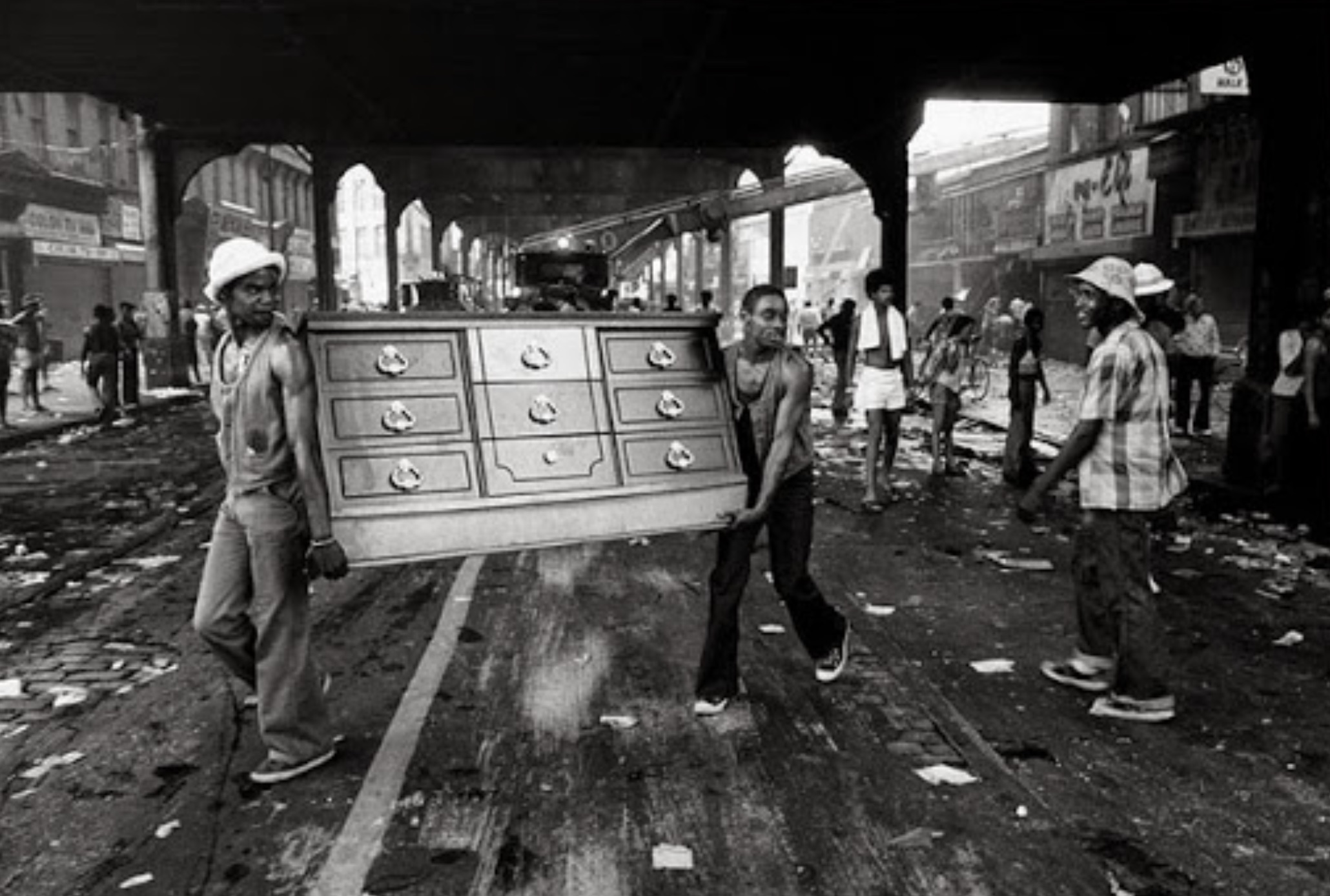 A City in Decline: New York Seen in the '70s and '80s | eBaum's World