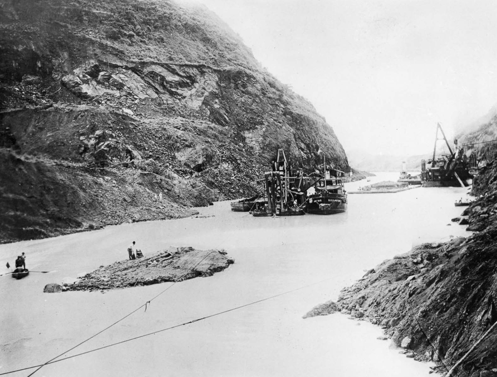 The Construction of the Panama Canal Told in Photos | eBaum's World