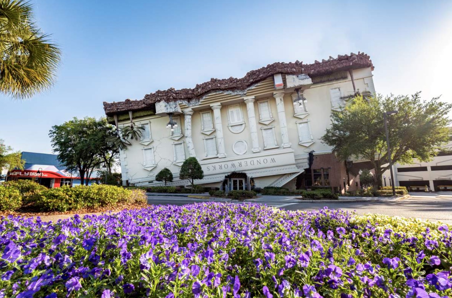 Architects Who Clearly Lost Their Mind Before a Job | eBaum's World