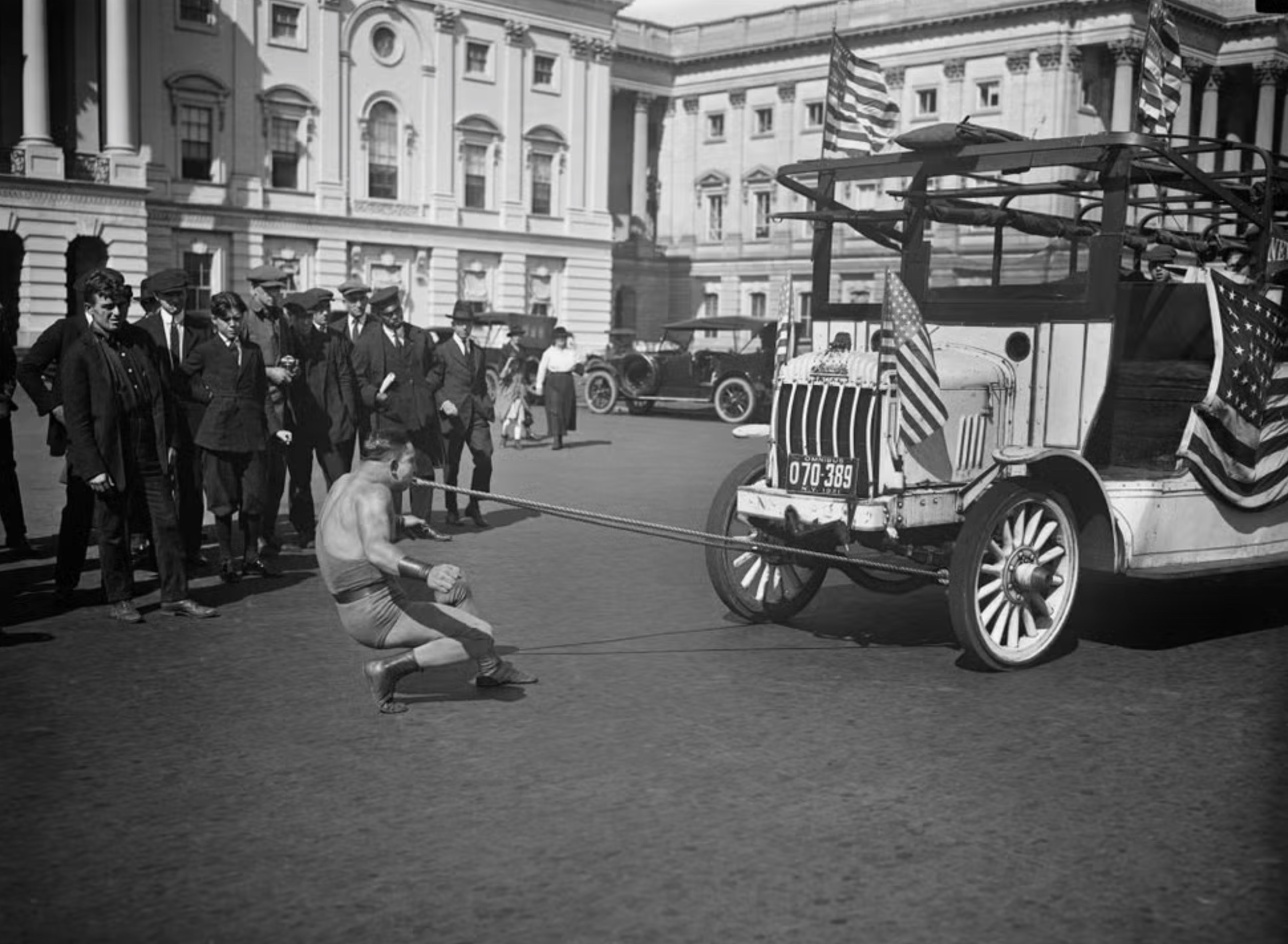 37 Vintage Pictures of Bodybuilders and Strongmen | eBaum's World