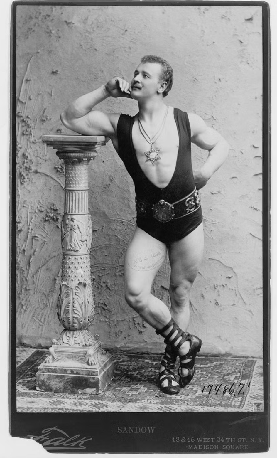 37 Vintage Pictures of Bodybuilders and Strongmen | eBaum's World
