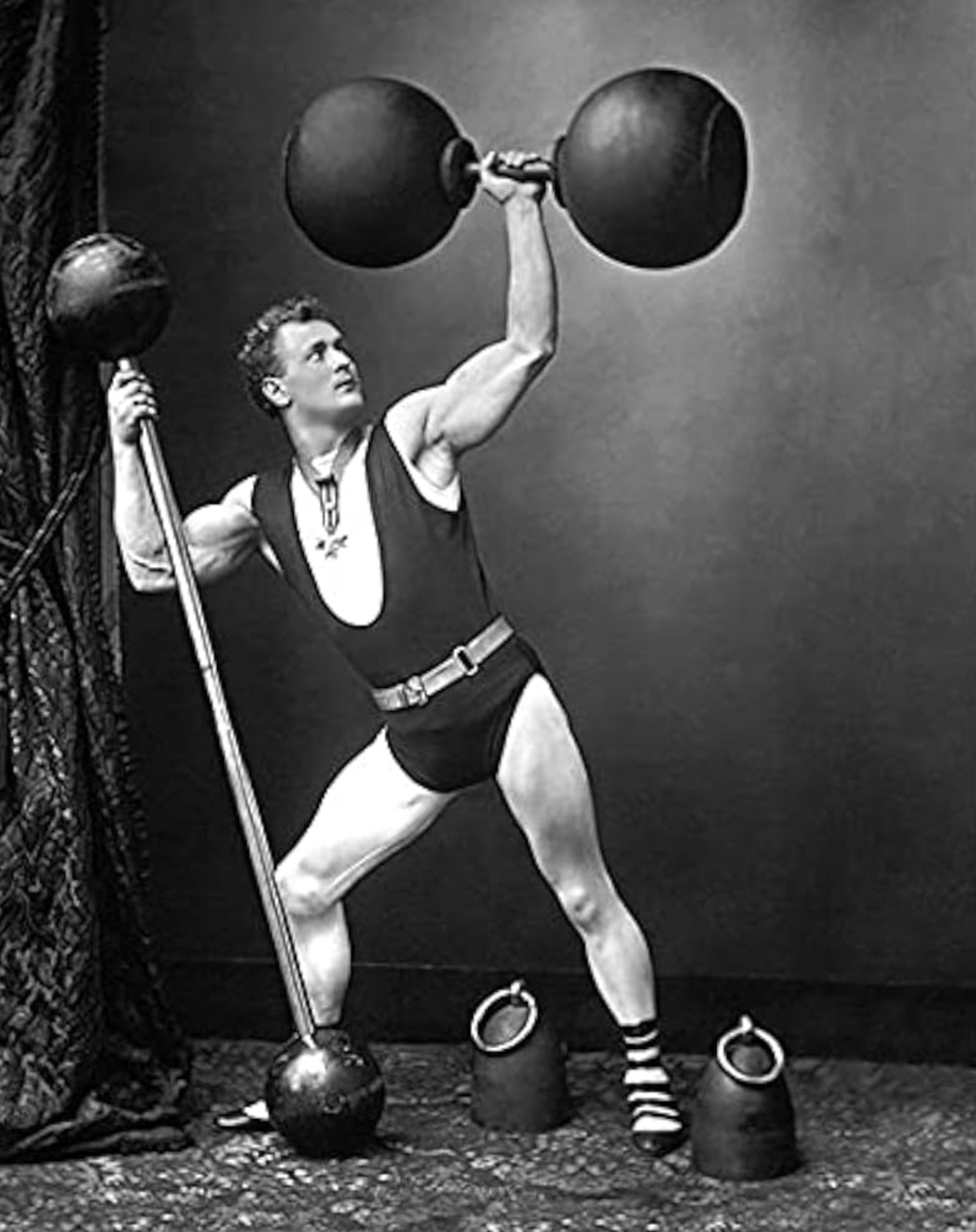 37 Vintage Pictures of Bodybuilders and Strongmen | eBaum's World