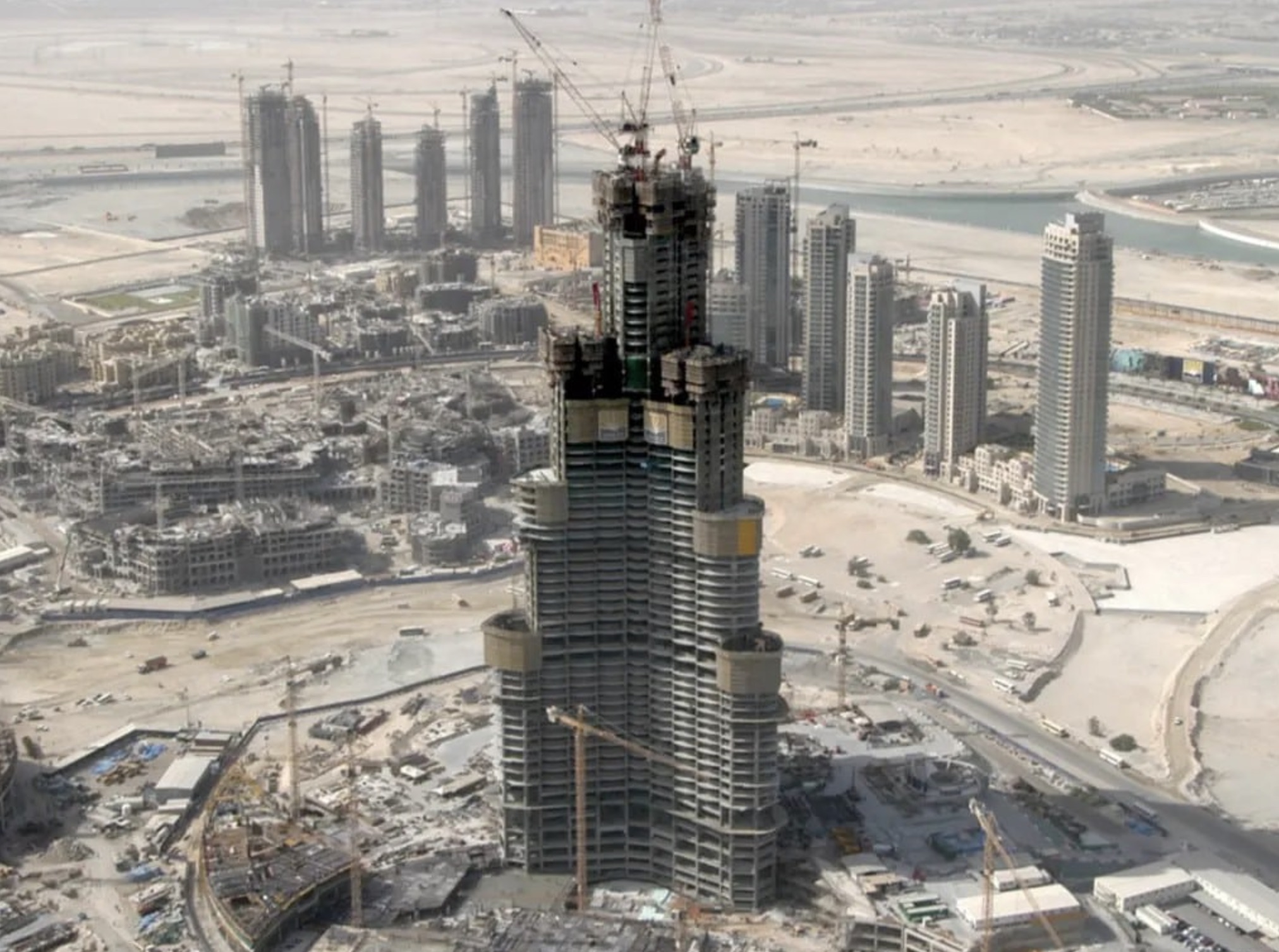 Rare Photos of Iconic Landmarks Under Construction | eBaum's World