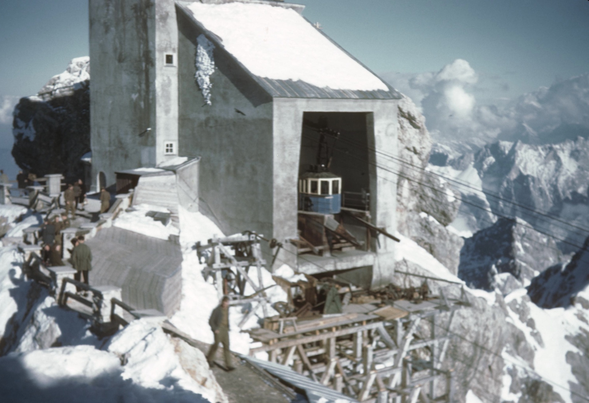 21 Photos Inside Germany’s Secret WW2 Hideouts | eBaum's World