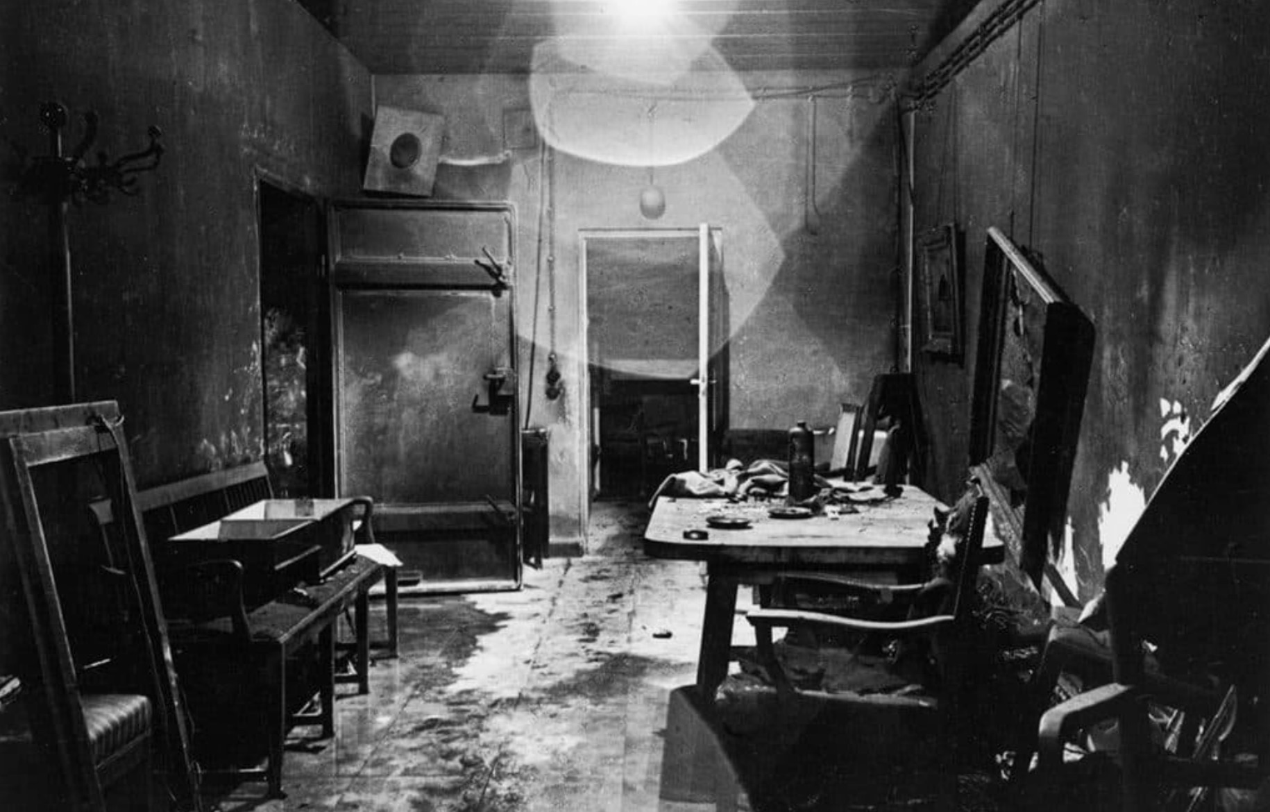 21 Photos Inside Germany’s Secret WW2 Hideouts | eBaum's World