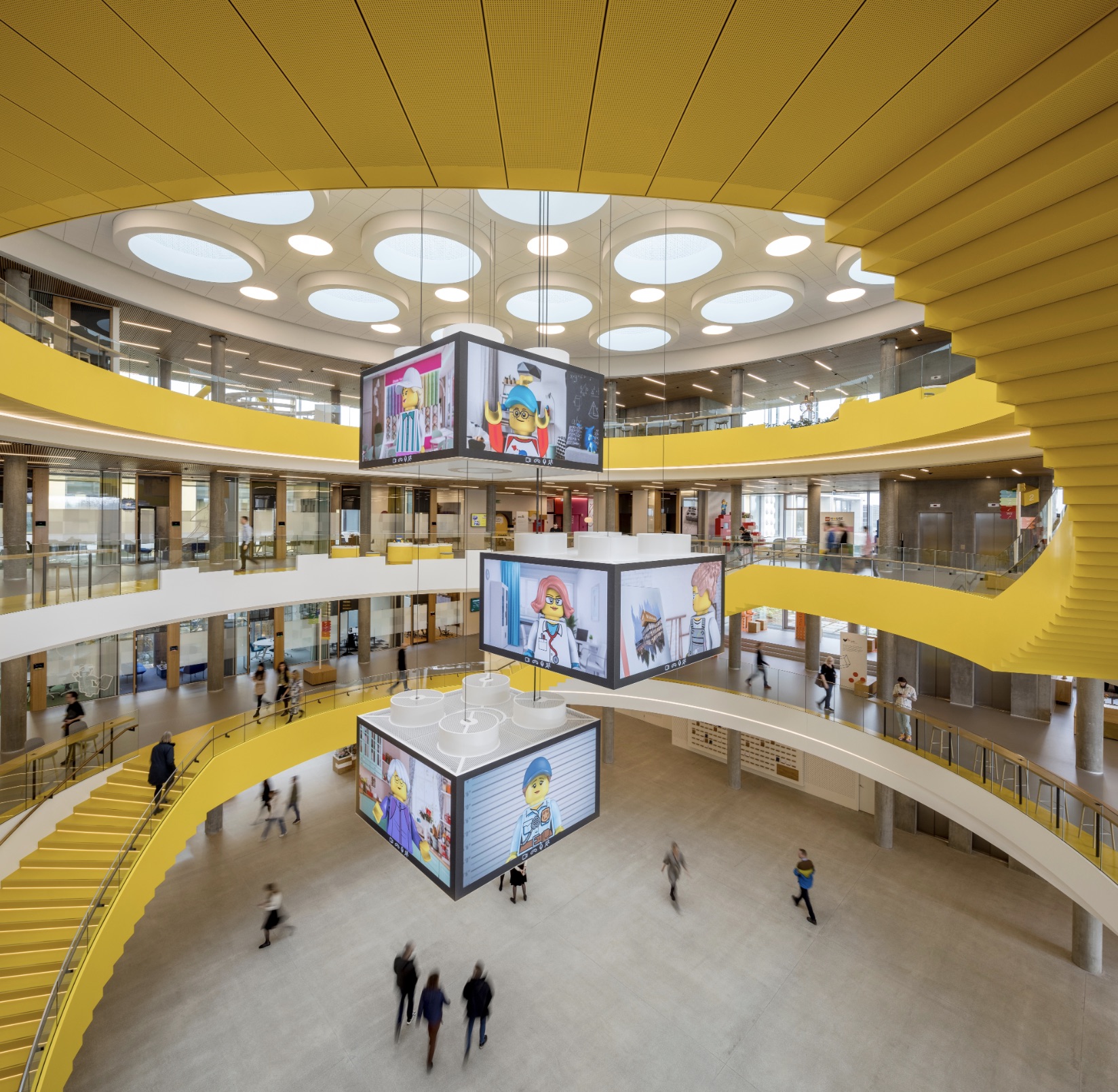 15 Pics From Inside the Offices of Our Favorite Childhood Companies ...