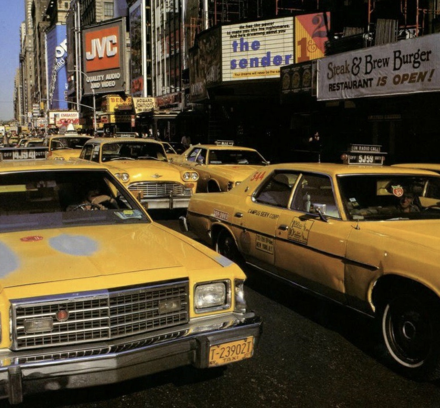 20 Grimy Pics of Times Square in the '70s & '80s | eBaum's World