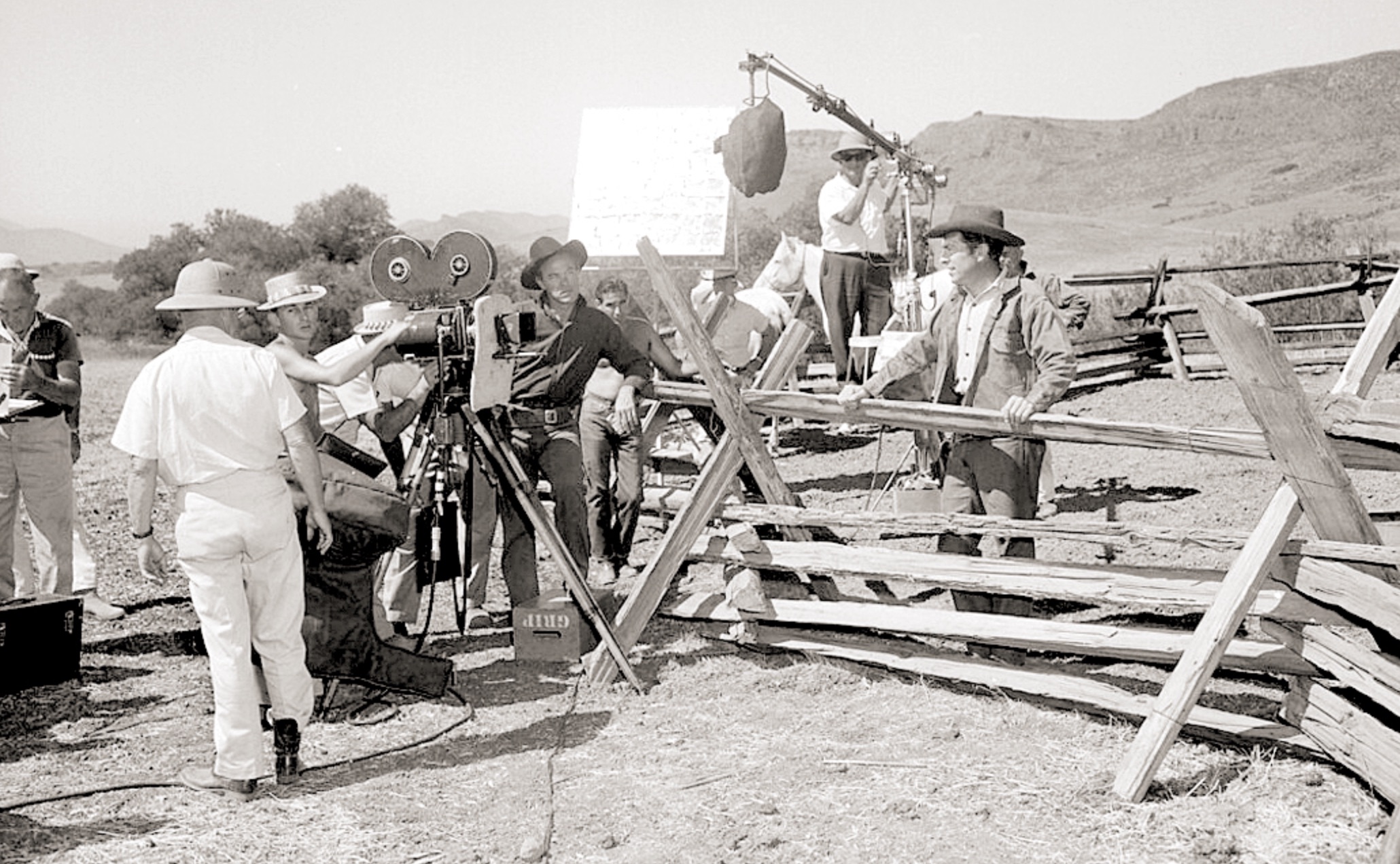 15 Behind the Scenes Photos of “Gunsmoke” | eBaum's World