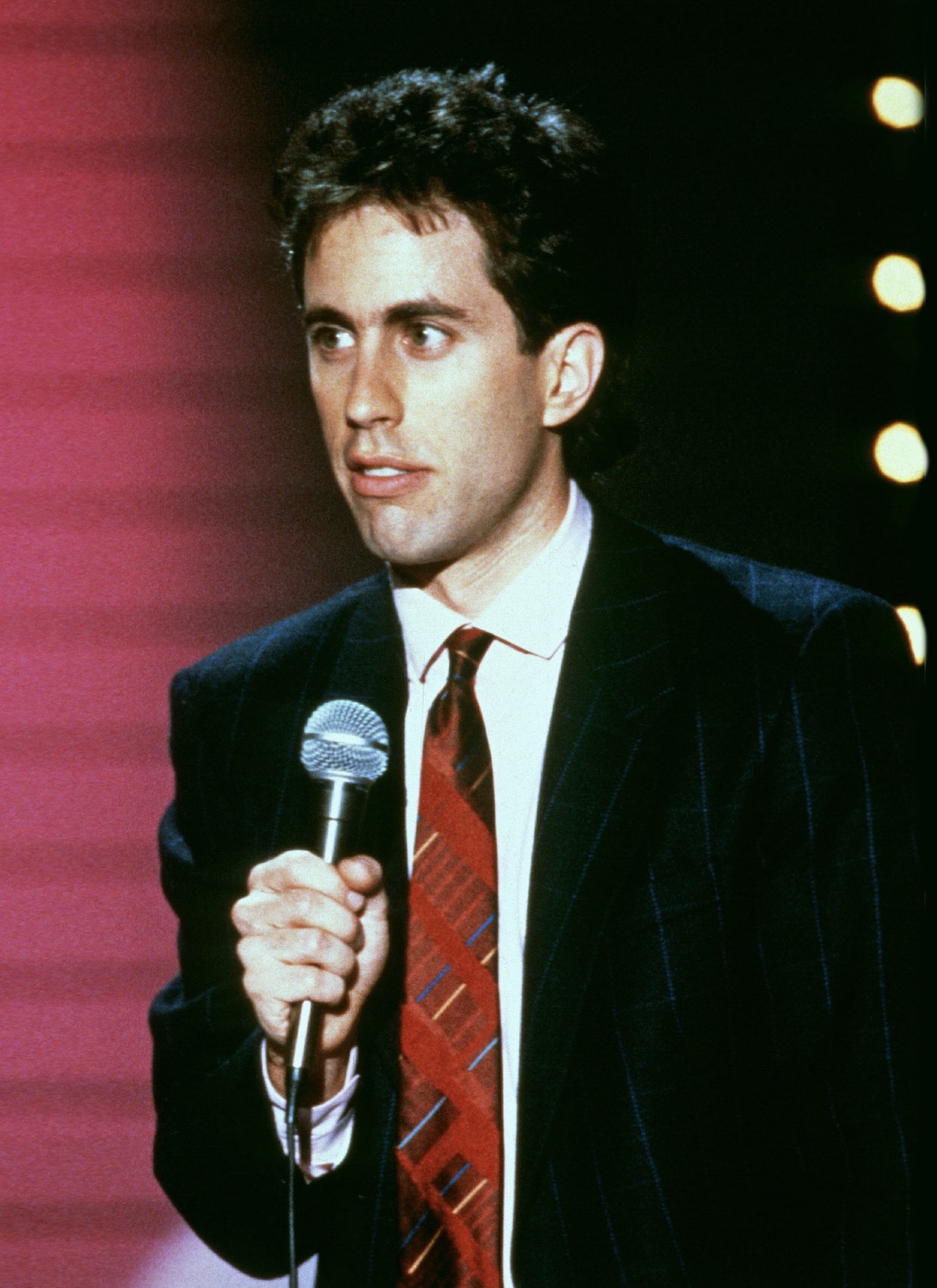 15 Early & Strange Jobs Of Our Favorite Comedians | eBaum's World
