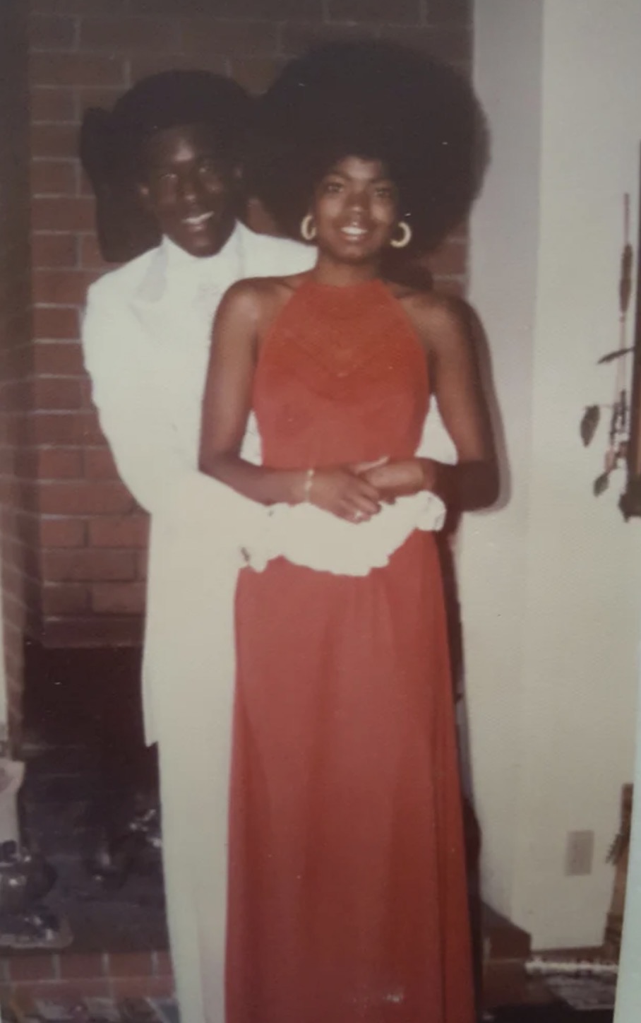 20 Vintage Prom Photos You Could Never Take Today | eBaum's World
