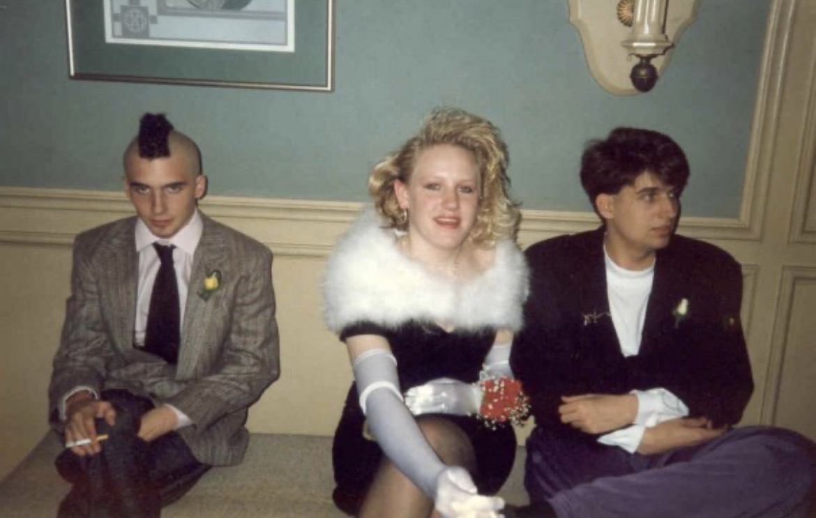 20 Vintage Prom Photos You Could Never Take Today | eBaum's World