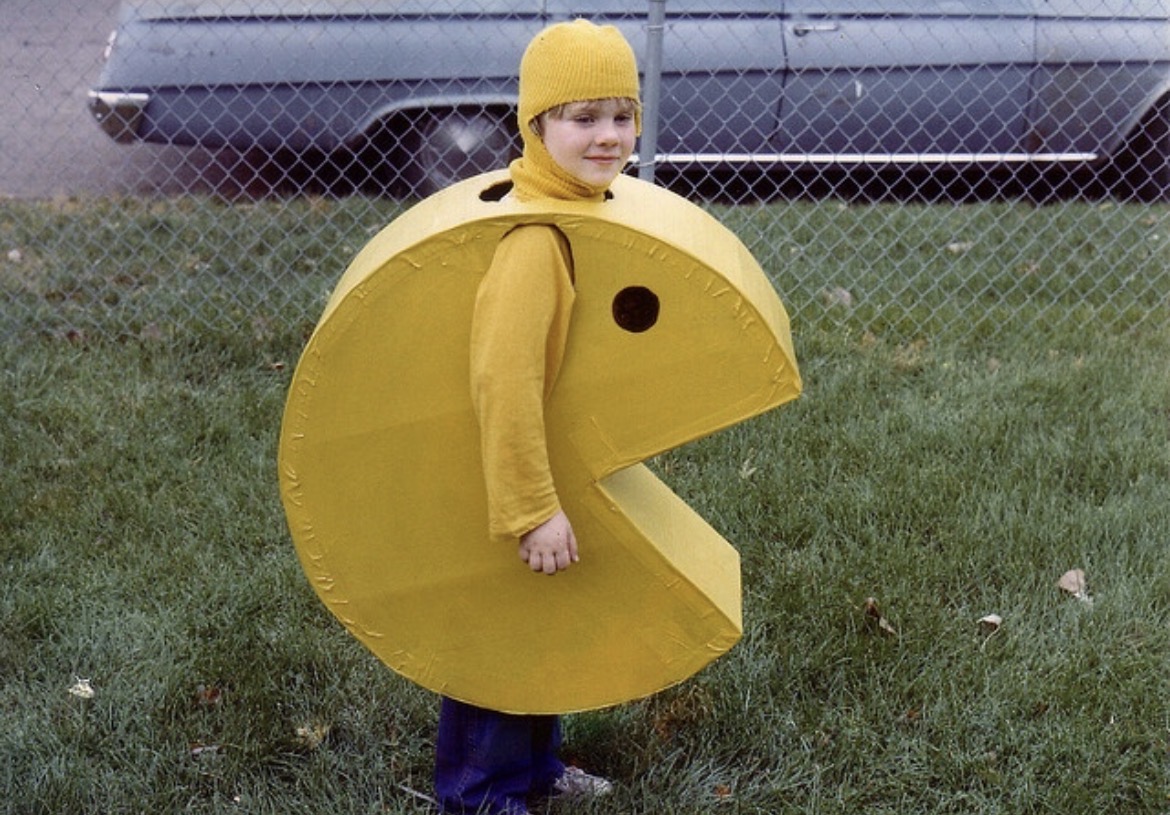 20 Pics of Pac-Man Mania Taking Over the '80s | eBaum's World