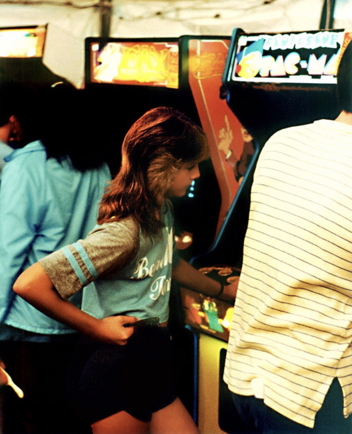 20 Pics of Pac-Man Mania Taking Over the '80s | eBaum's World