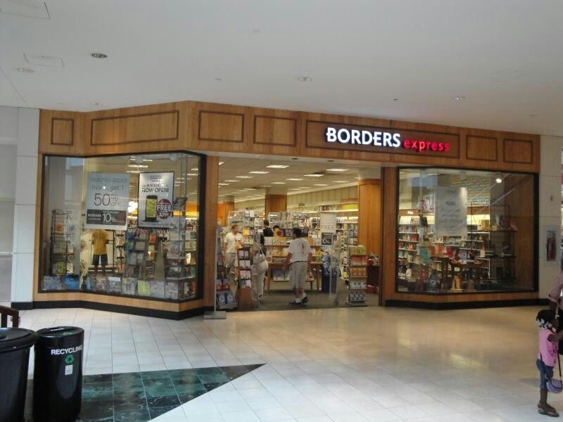 The Early 2000s Stores that Defined the Era | eBaum's World