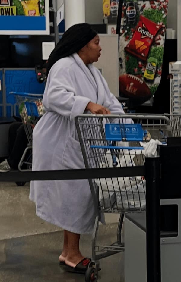 16 People of Walmart Really Strutting Their Stuff | eBaum's World