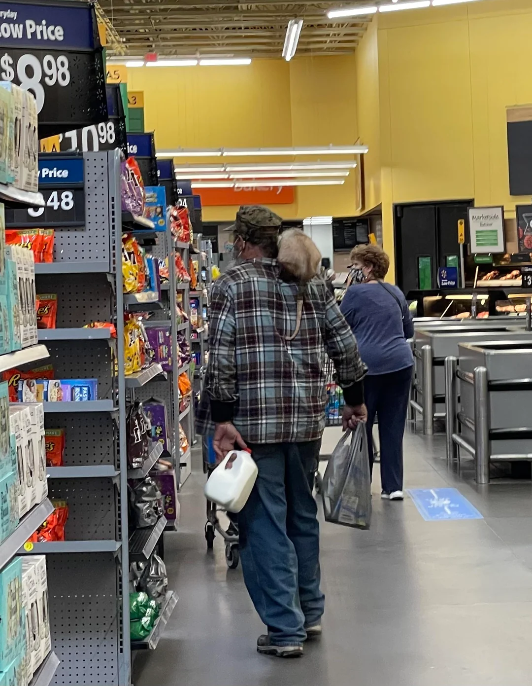16 People of Walmart Really Strutting Their Stuff | eBaum's World