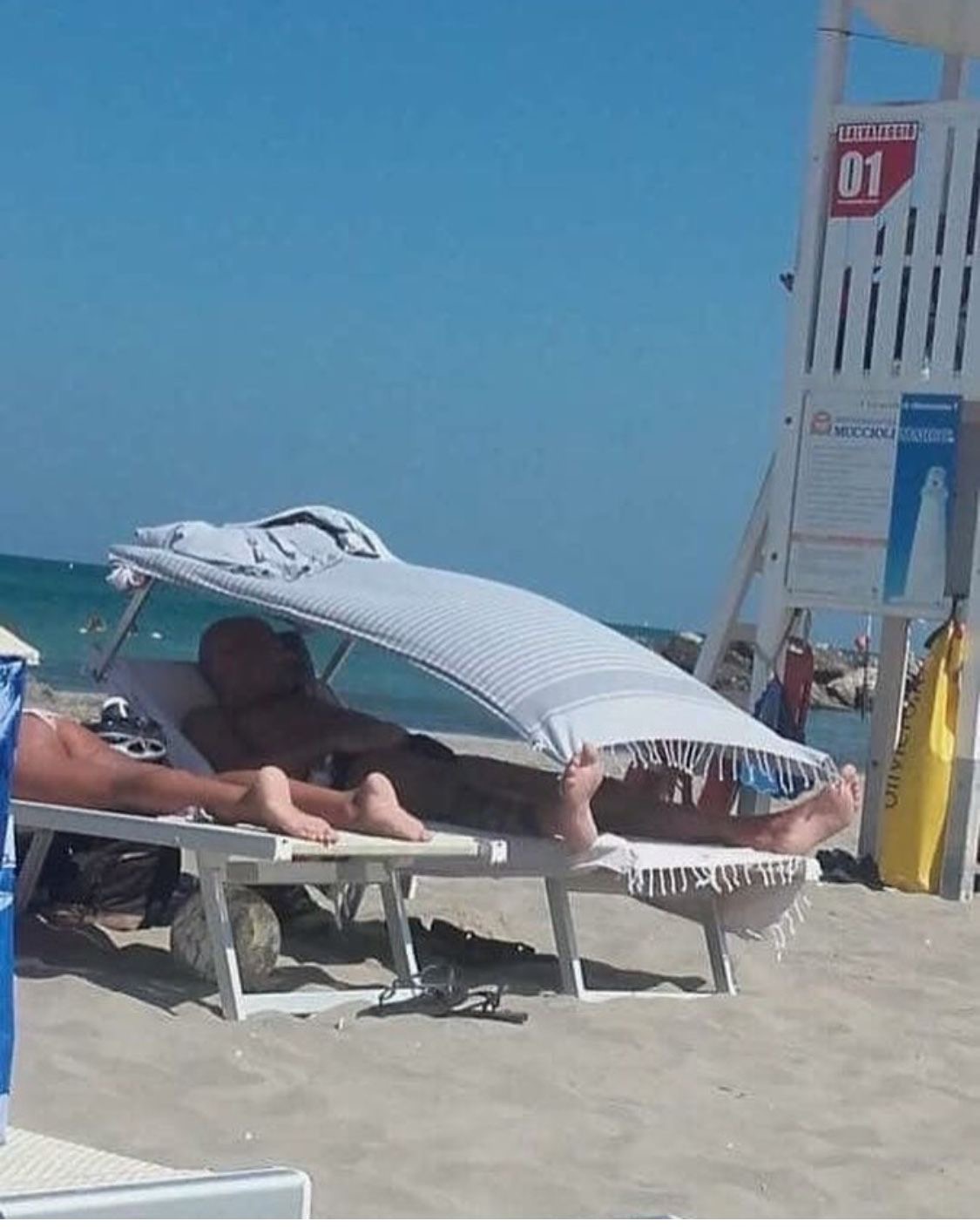 20 Photos Where Common Sense Forgot to RSVP | eBaum's World