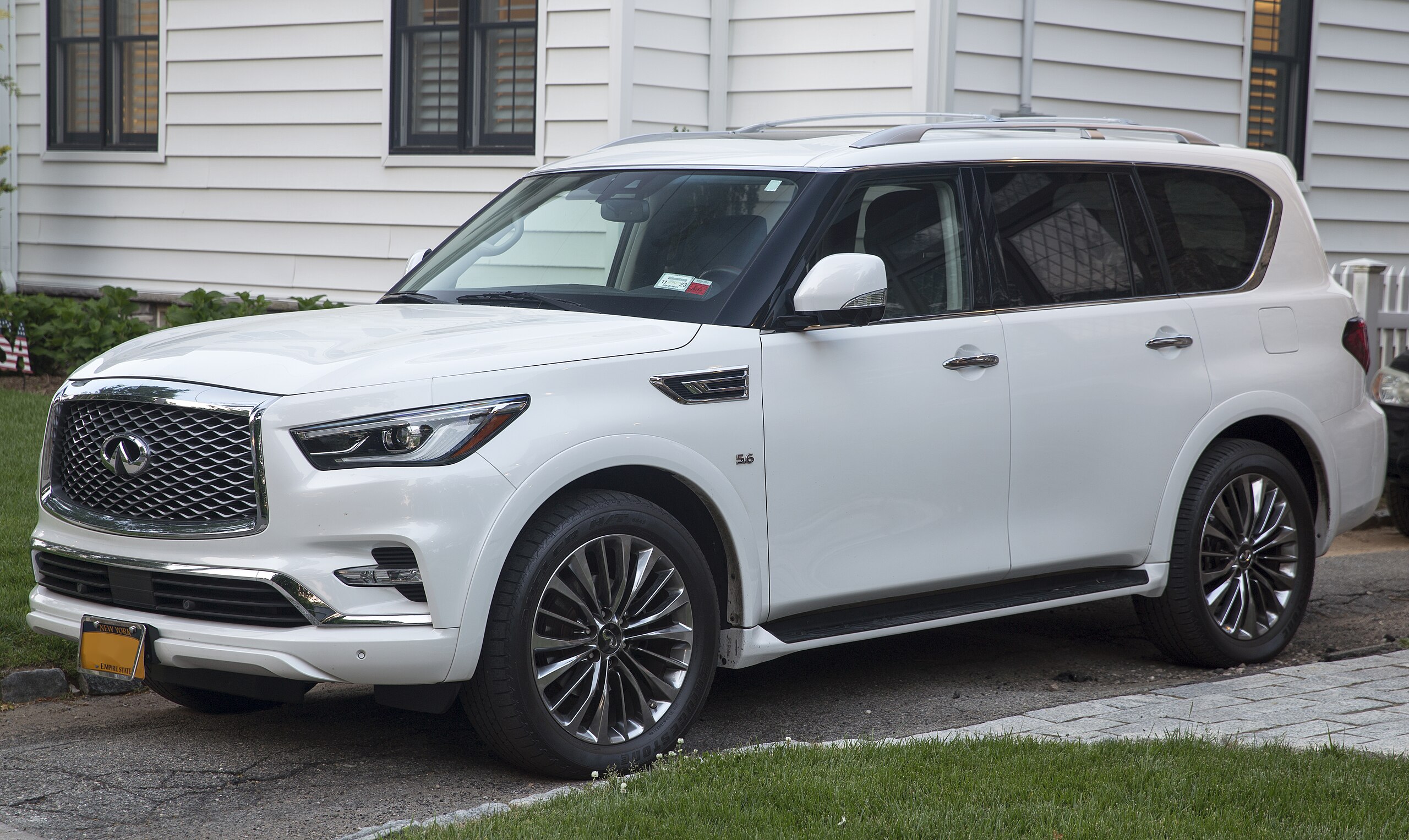 20 Cars People Only Drive for Their Own Egos | eBaum's World