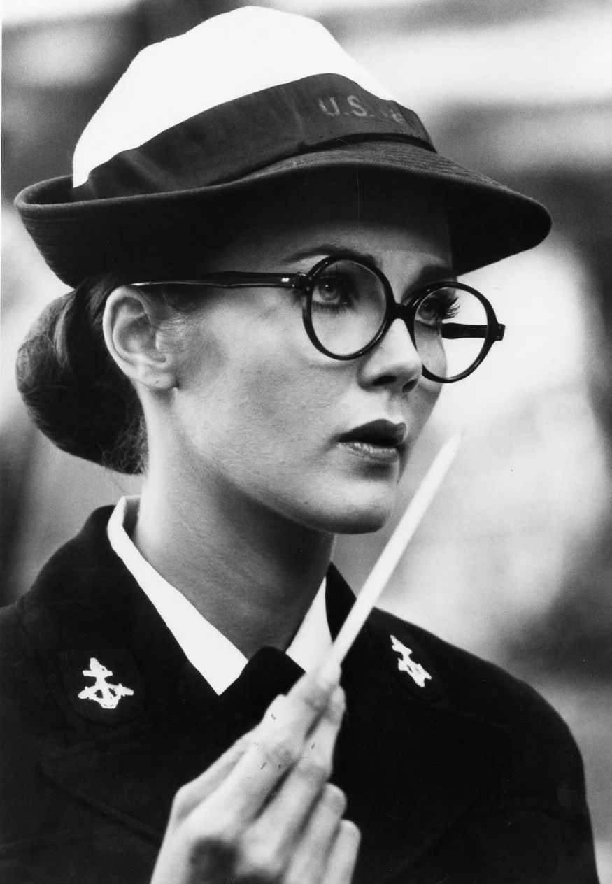 20 Photos Showing Lynda Carter’s Rise to Fame | eBaum's World