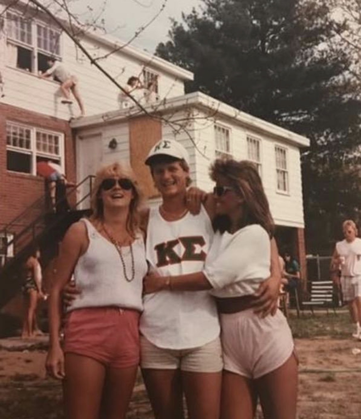 '80s College Fashion We Promise Was Cool at One Point | eBaum's World