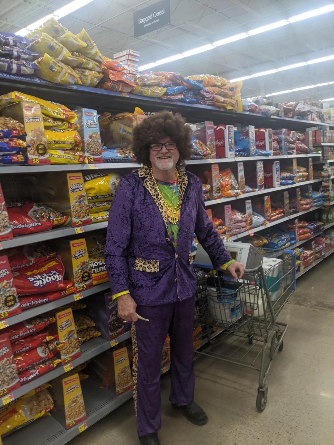 18 Walmart People Thriving in Their Natural Habitat | eBaum's World
