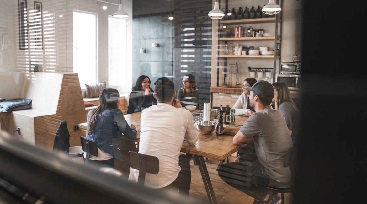 20 People Share Their Work Nonsense Going On Right Now | eBaum's World