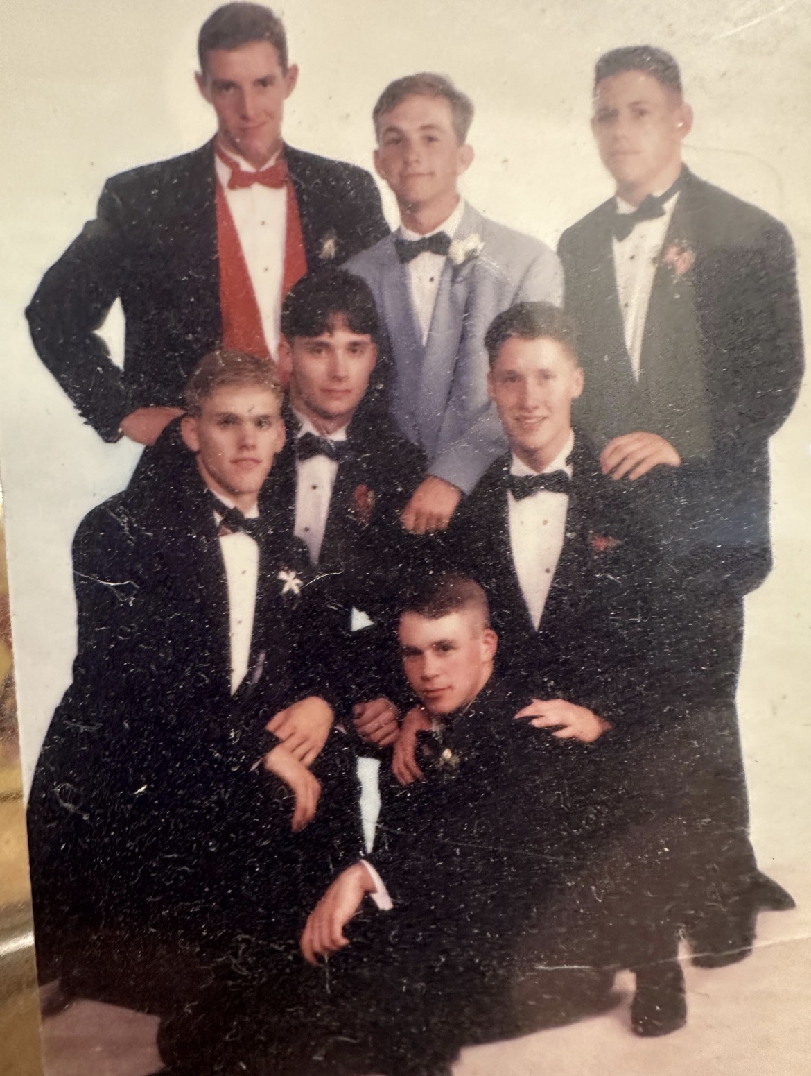 20 Past Prom Photos People Might Regret Taking | eBaum's World