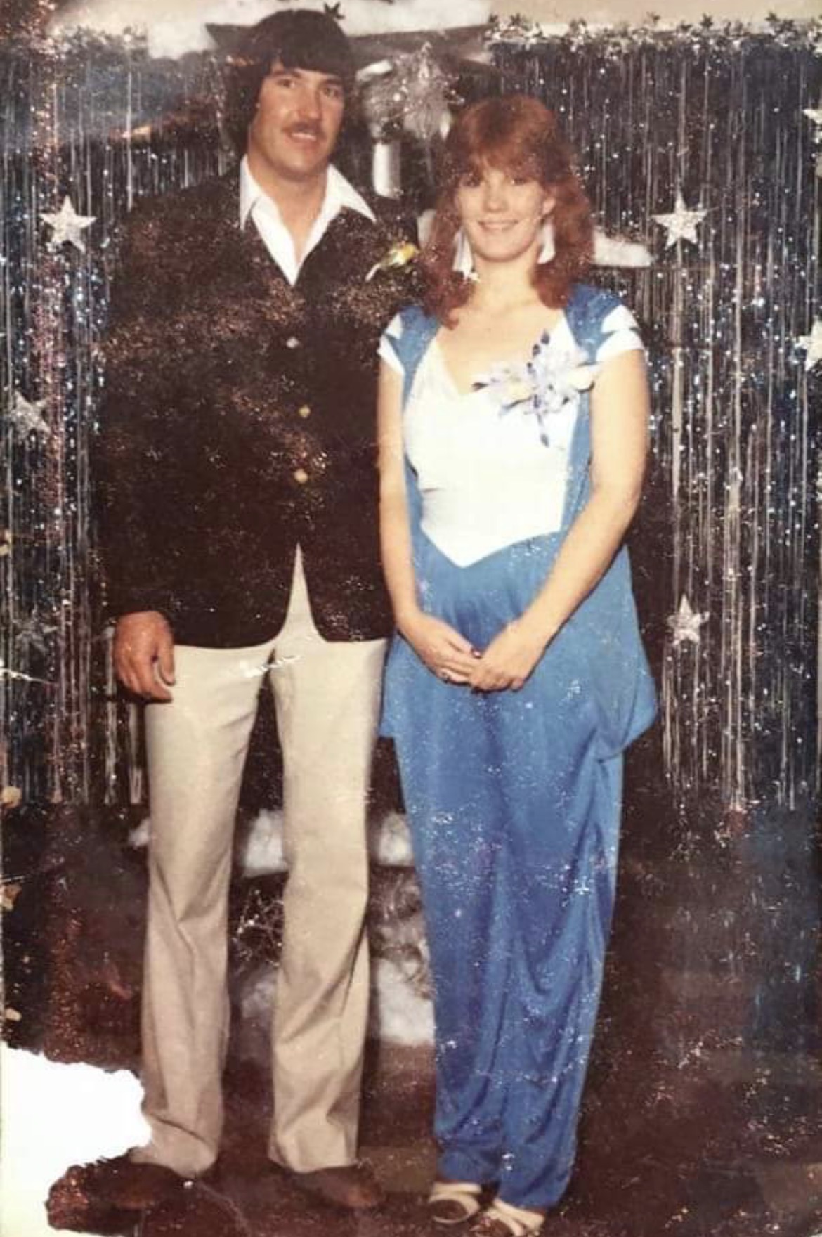 20 Past Prom Photos People Might Regret Taking | eBaum's World