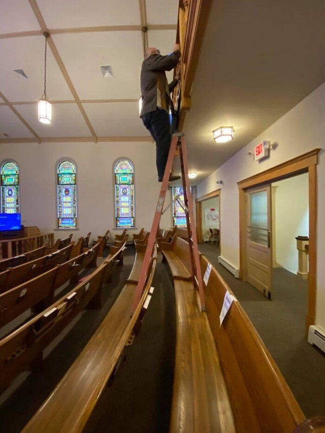20 Photos That Didn't Dot Their Is and Cross Their Ts | eBaum's World