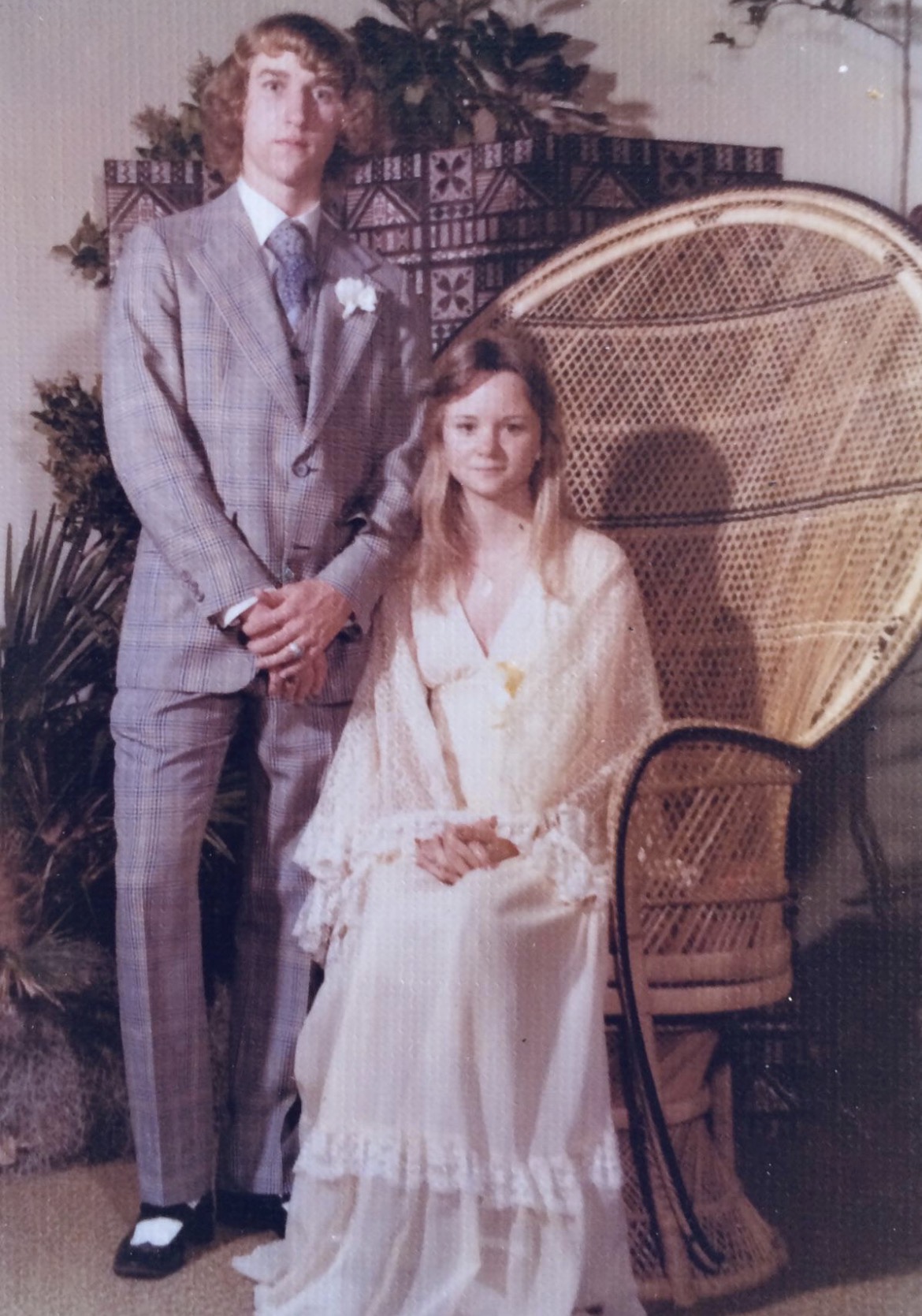 Vintage Prom Pics People Might Wish They Could Retake | eBaum's World