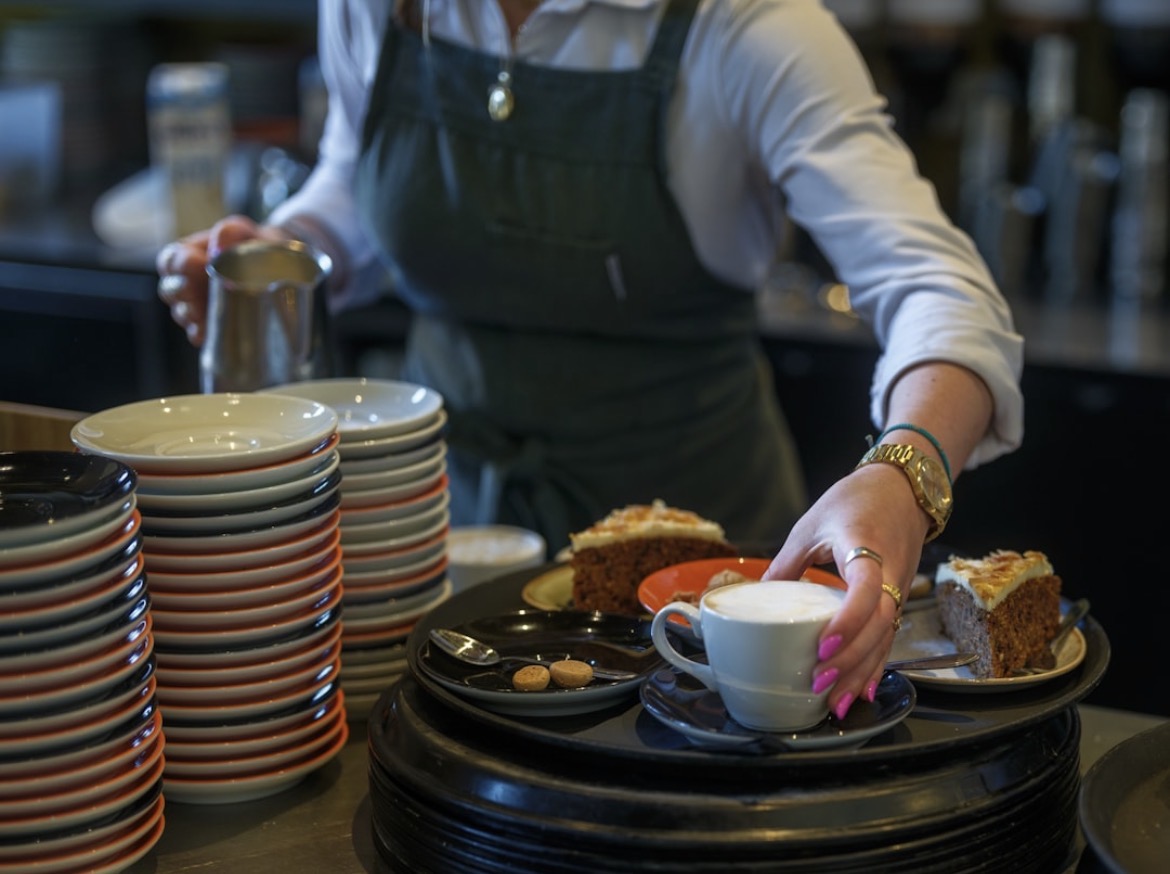 20 Bosses Share Their Worst Employee Ever | eBaum's World