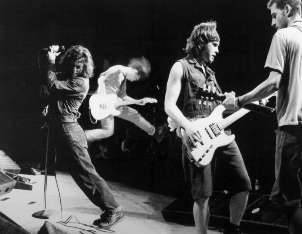 20 Photos Remembering the '90s Grunge Look | eBaum's World
