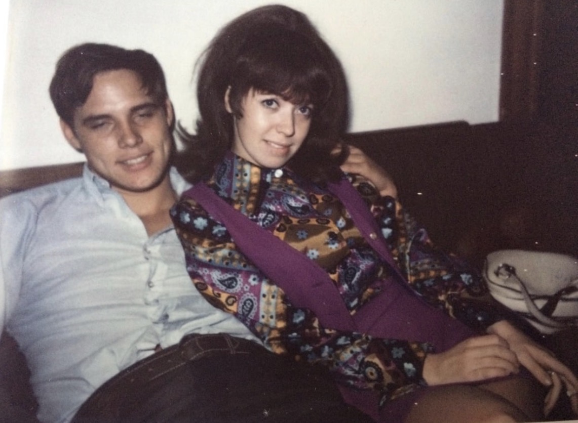 20 Retro Photos Showing That Your Parents Were Also Once Young and ...