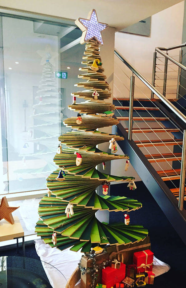 37 Unique Christmas Trees That Are A Break From The Norm Wow Gallery 37 Unique Christmas Trees That Are A Break From The Norm Wow Gallery