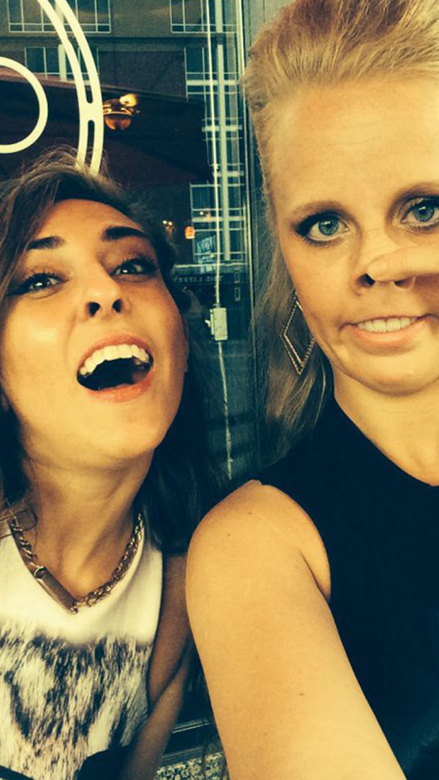 33 Girls Caught Being Goofy - Funny Gallery | eBaum's World