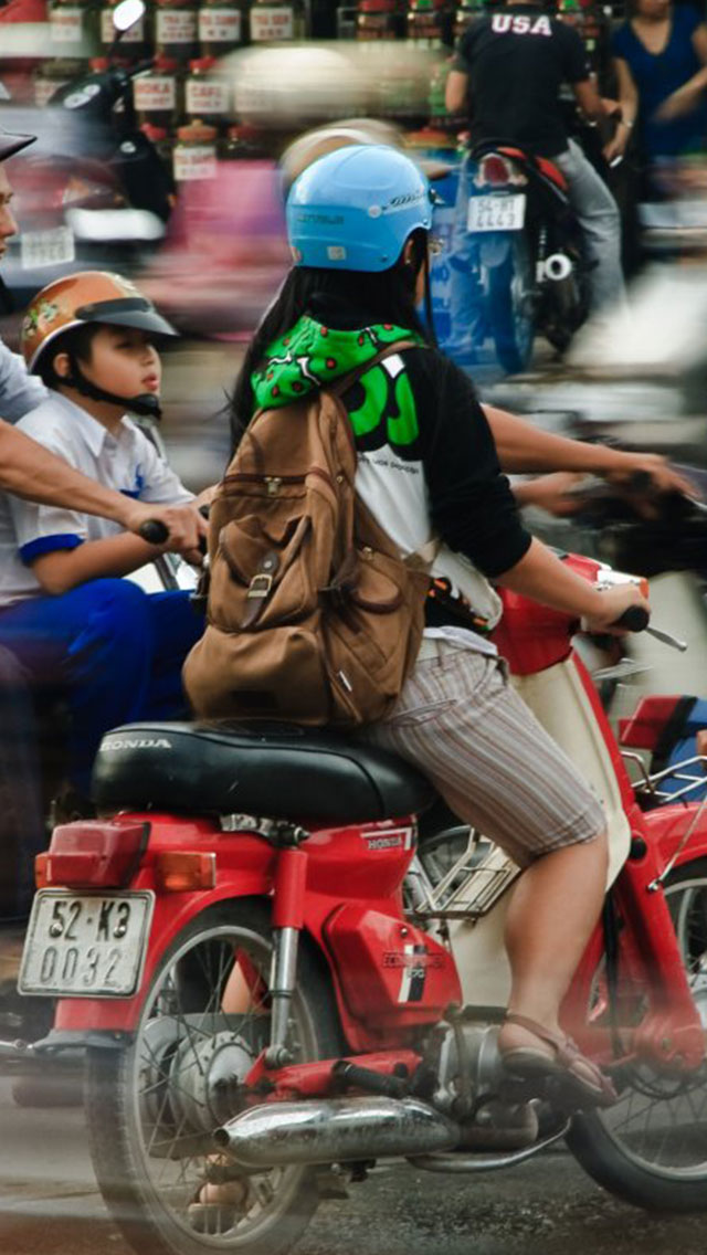 Some Commuters Have A Tough Life - Wow Gallery | eBaum's World