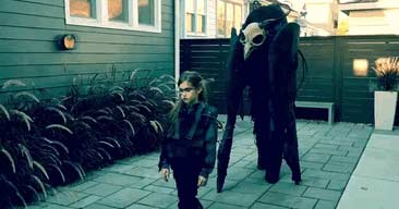 Father And Daughter Create A Halloween Costume That Is Sure To Terrify The Neighborhood - Wtf ...